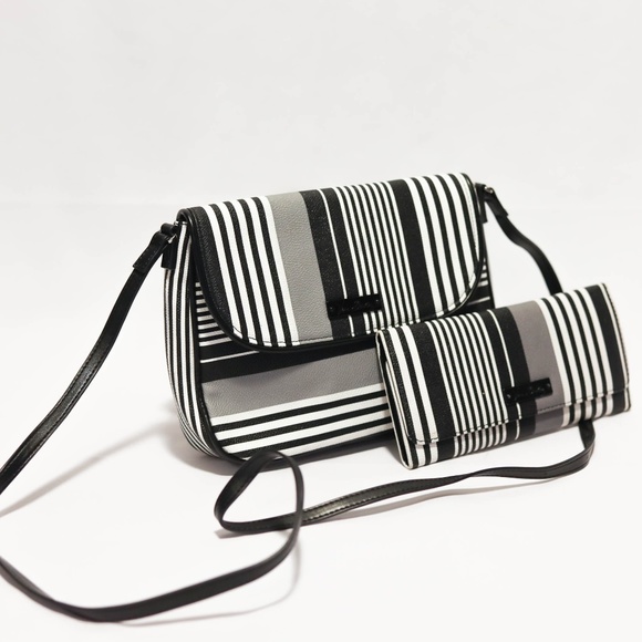 Vera Bradley | Bags | Vera Bradley Purse Wallet Combo | Poshmark